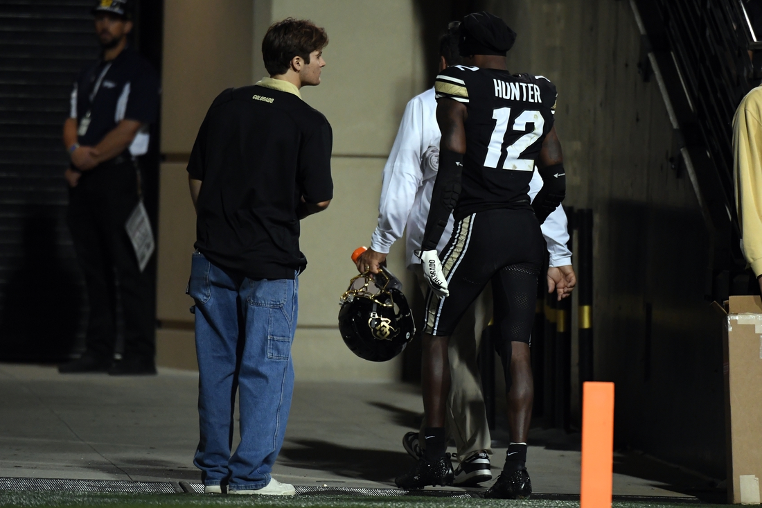 NCAAF News: Colorado DB/WR Travis Hunter exits with apparent shoulder ...