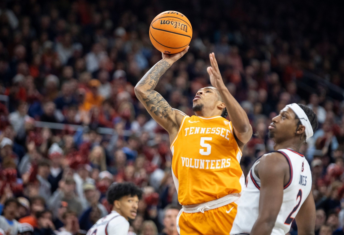 No. 8 Tennessee looks to pick up steam vs. No. 12 Kentucky - CWEB