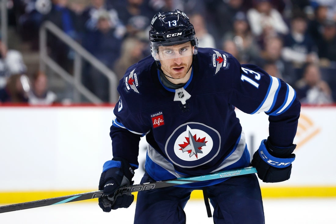 NHL News: Jets F Gabriel Vilardi signs 6-year, $45M extension - CWEB