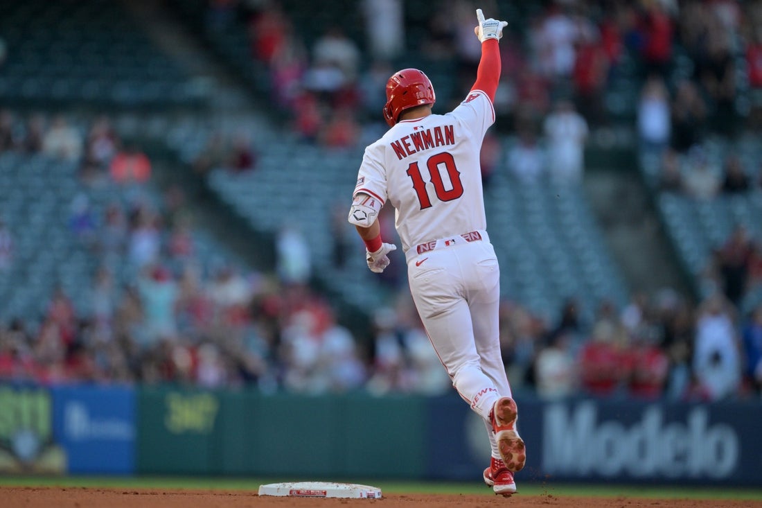 MLB News: Report: Tigers sign INF Kevin Newman to minor league contract ...