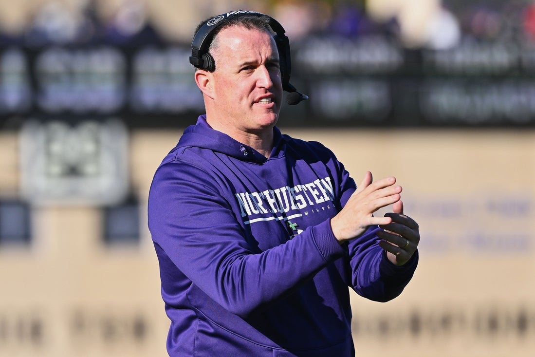NCAAF News: Pat Fitzgerald feels '100% vindicated' by Northwestern ...