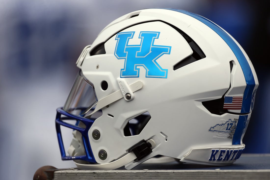 NCAAF News: Report: Kentucky hiring Texas A&M's Jay Bateman as DC - CWEB