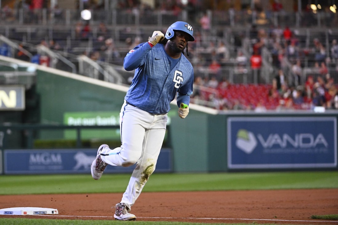 MLB News: Veteran slugger Josh Bell inks one-year deal with Twins - CWEB