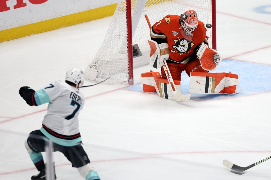 NHL News: Kraken, Kings eager to overcome stretch of adversity - CWEB