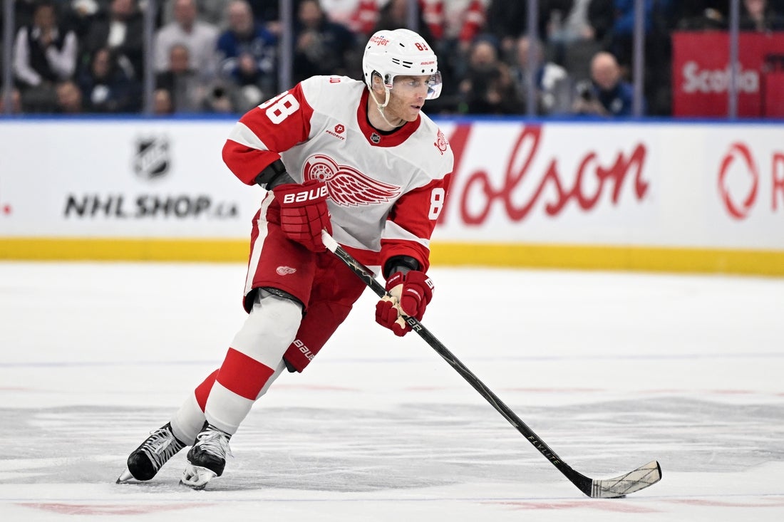 NHL News: Patrick Kane chases Mike Modano point mark as Red Wings host ...